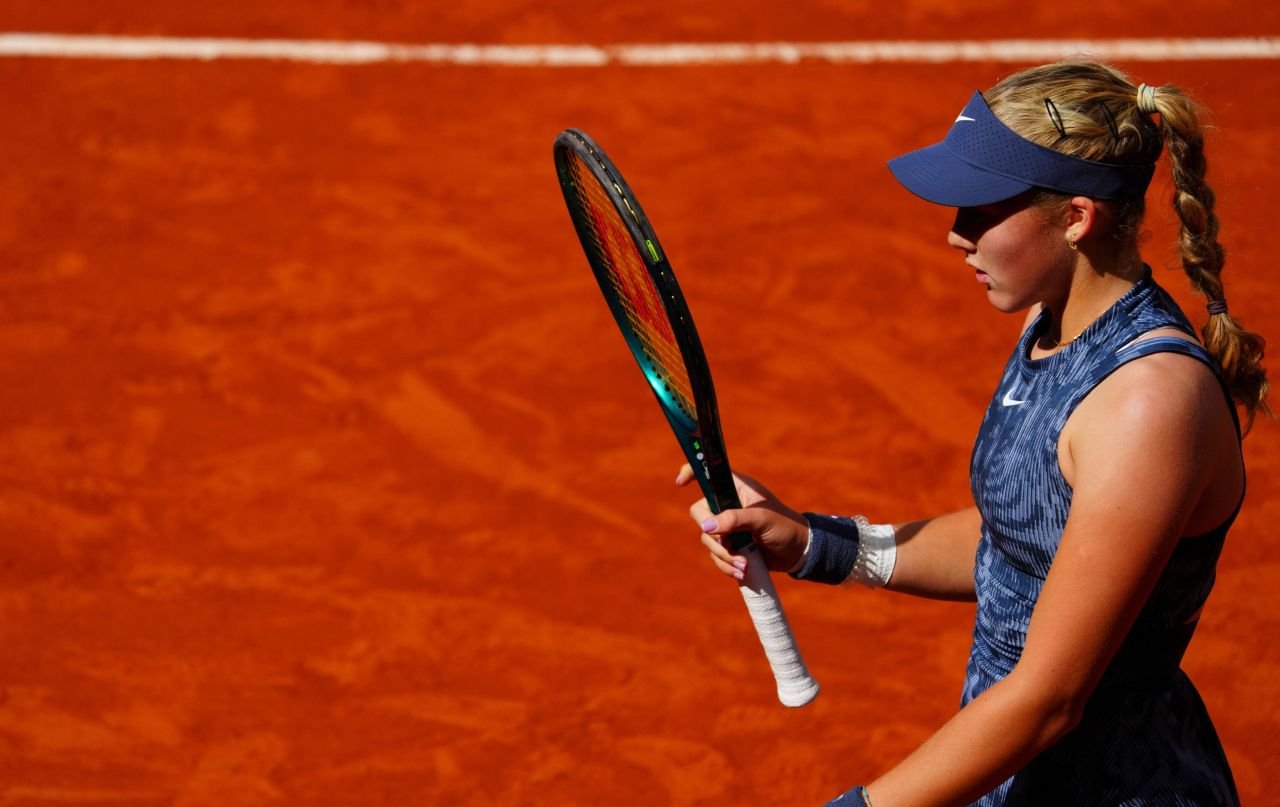 Rusoaica de 17 ani Mirra Andreeva este în sferturi la Roland Garros ...