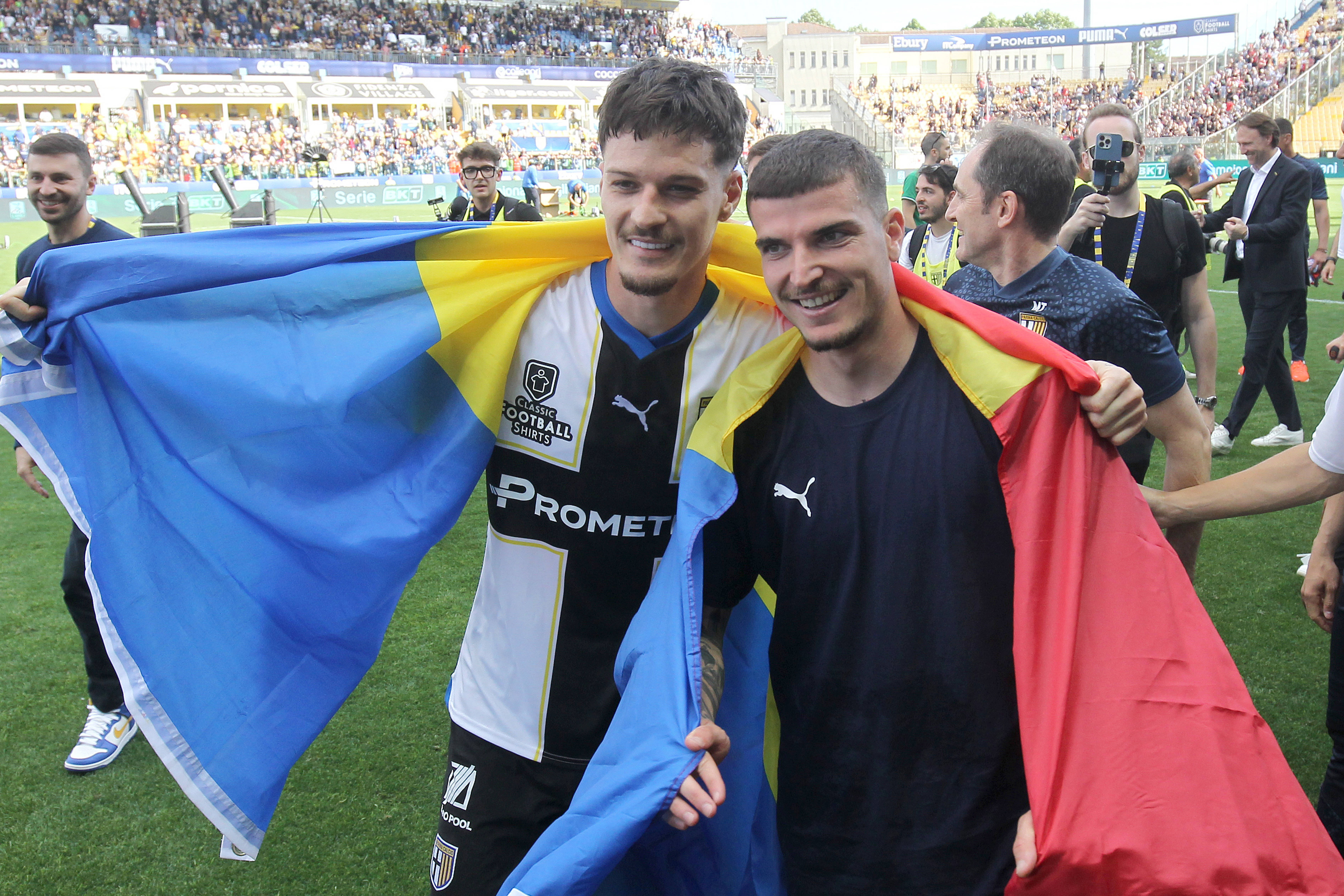 Genoa - Parma 1-0! Fotbaliștii lui Dan Șucu, mai buni decât Valentin ...